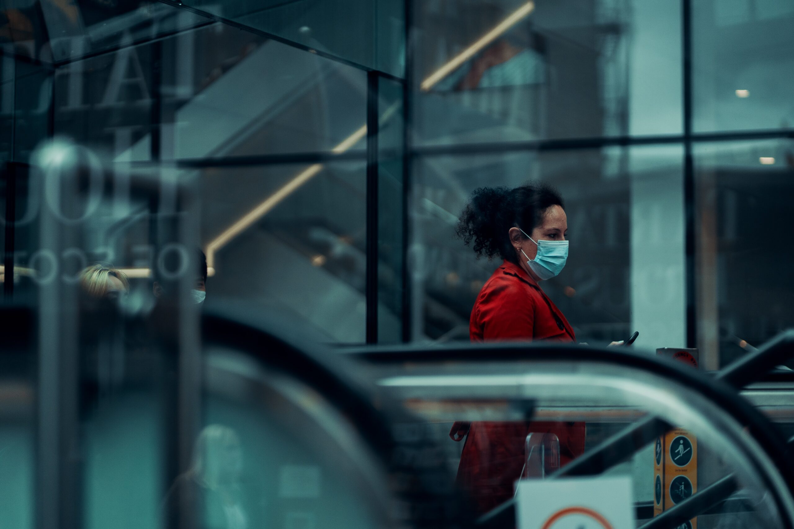 Are Safe Walk Apps Helping to Improve Commuter Confidence? | Peoplesafe