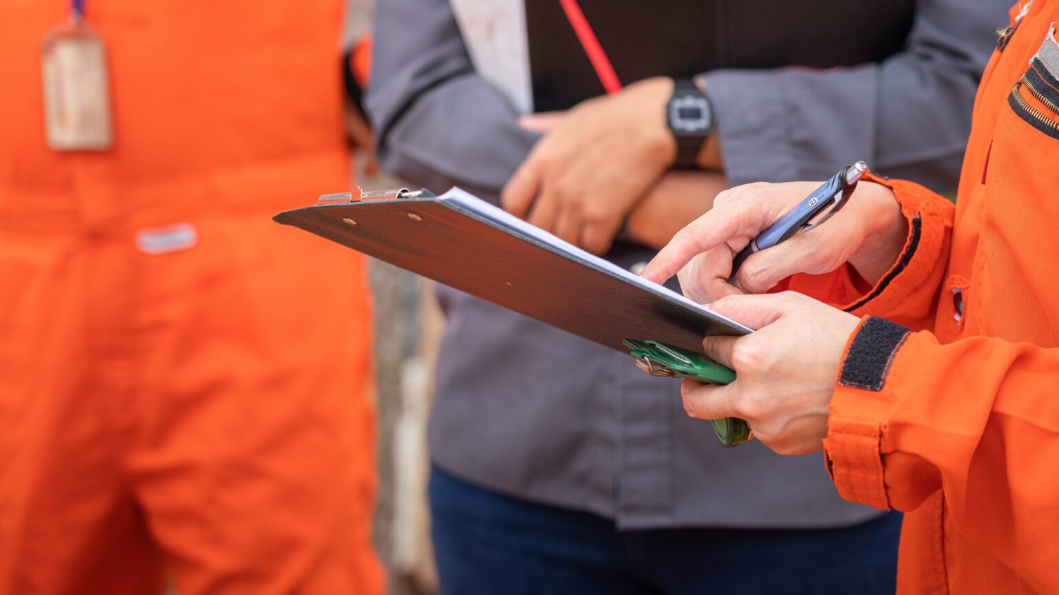 Lone Worker Risk Assessment | Peoplesafe | Lone working risk assessment